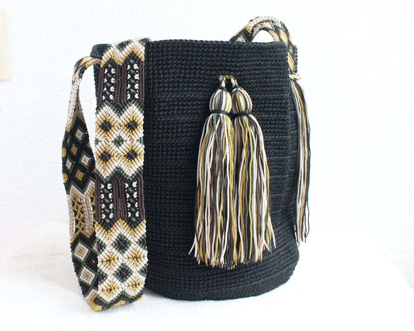 Bolso Morral Negro Café Verde Beige – RIVERA GUTIERREZ