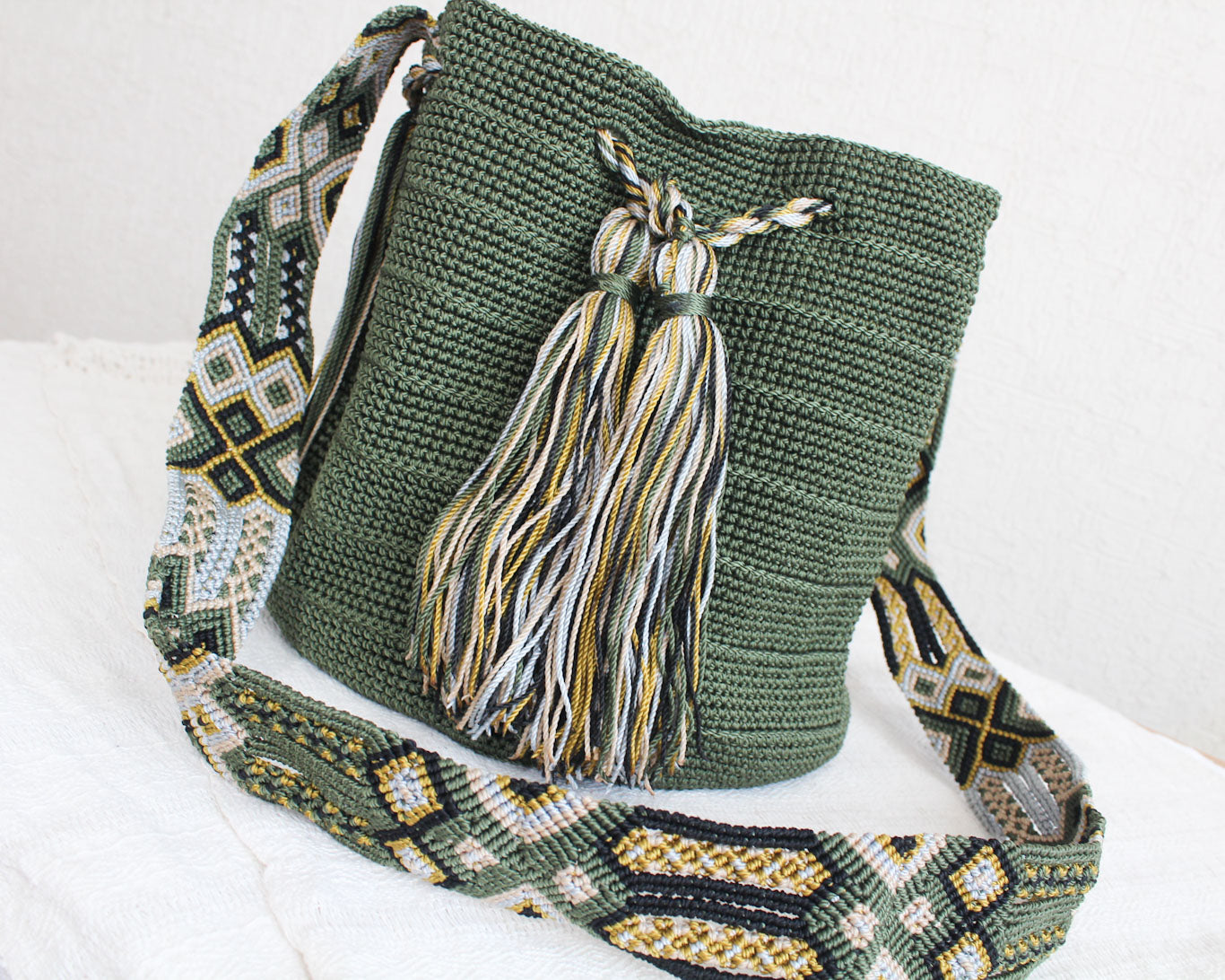 Bolso Morral Verde Olivio Gris – RIVERA GUTIERREZ