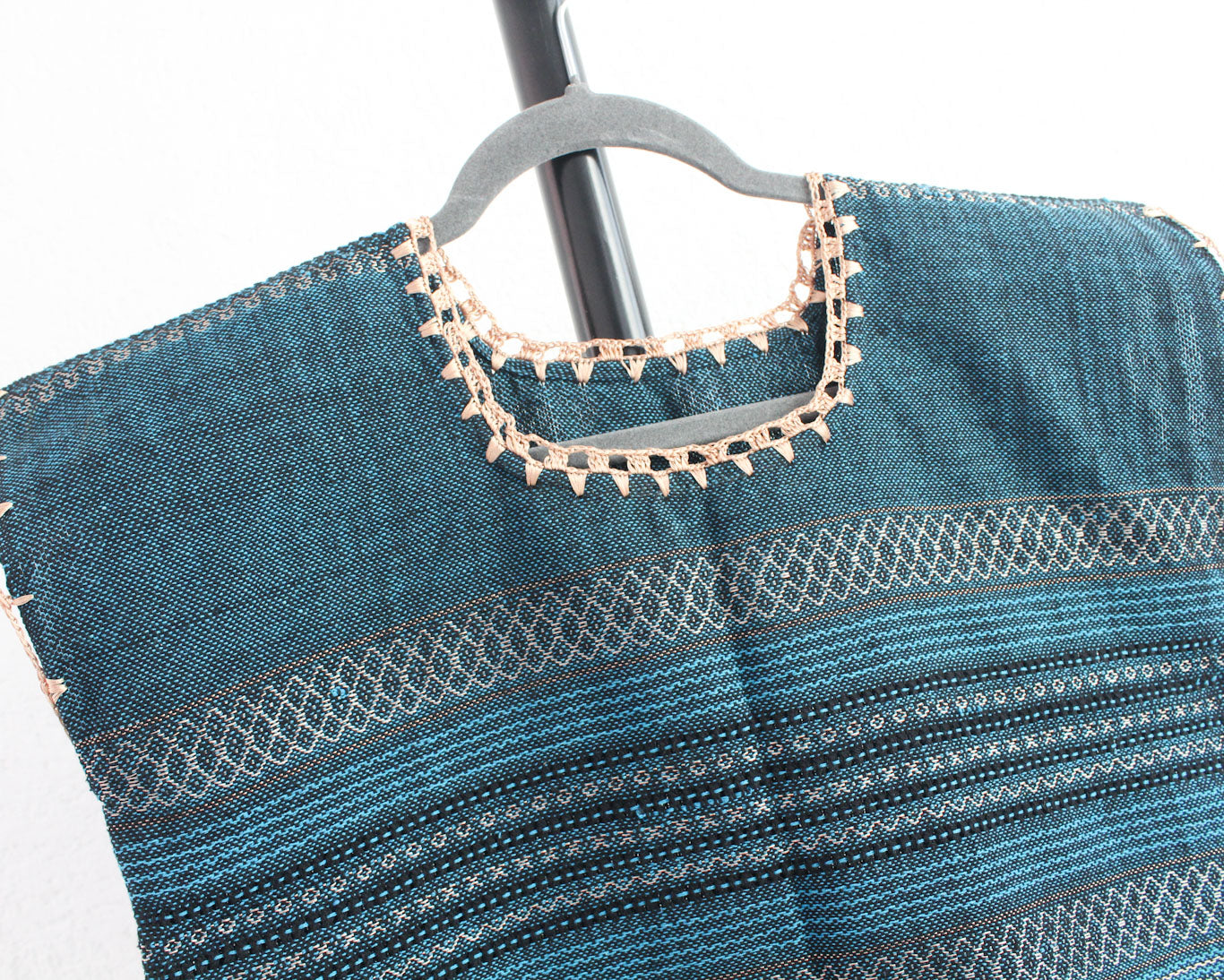 Top Carmen Turquesa Beige – RIVERA GUTIERREZ